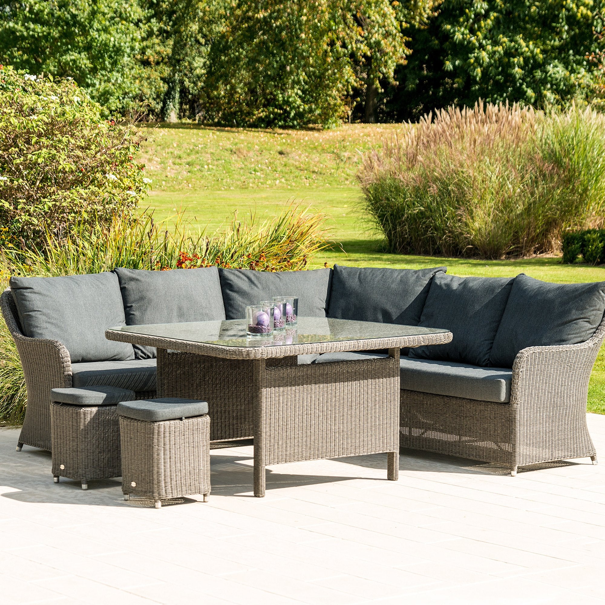 Sofa Sets – Regal Gardens